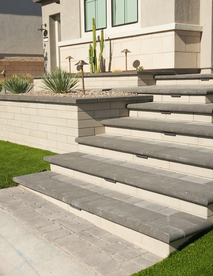 Retainer Walls & Stone Veneer | LivingWaterLV