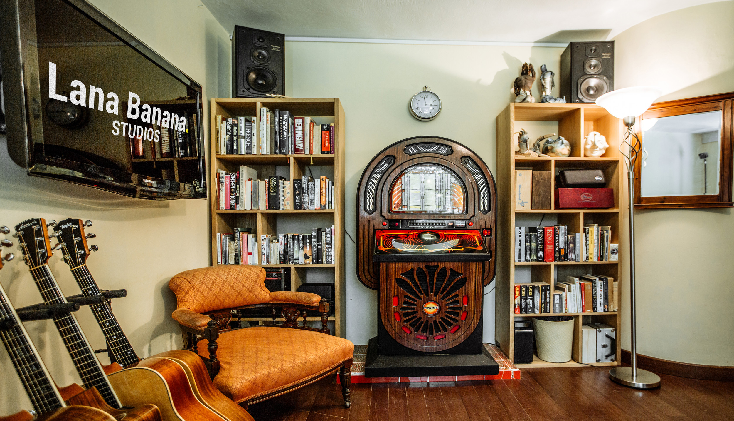 Lana Banana Studios | Rates & Services