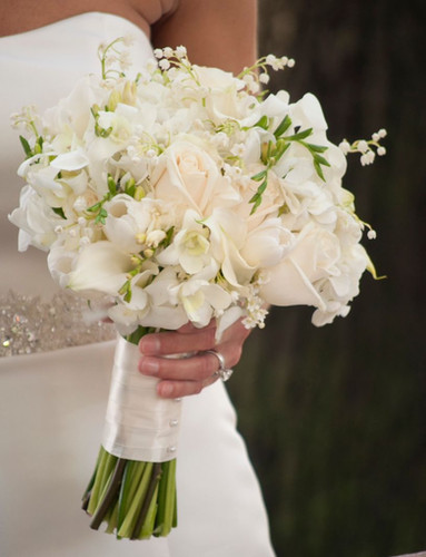 White Rose Bouquet | Nicco Floral Designs