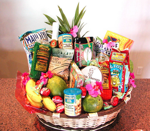 Local Moco Hawaiian Gift Basket | Nicco Floral Designs