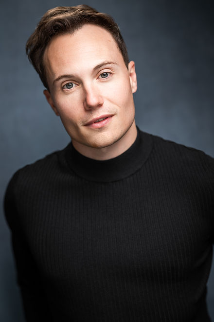 Home | Nick Moulton Performing