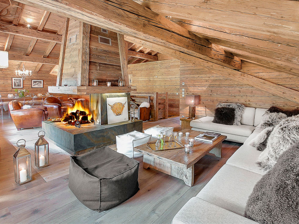 Décoration de chalet de montagne en vieux bois