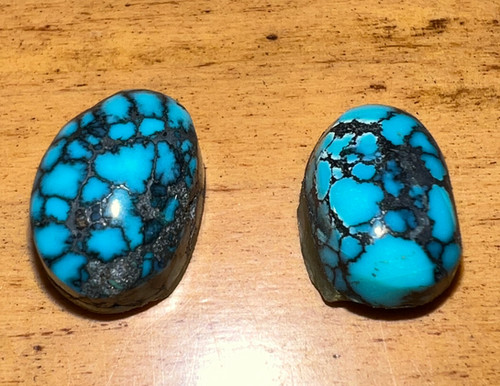 Yungai Temple Turquoise 8 carats pair GG. | Turquoise in America