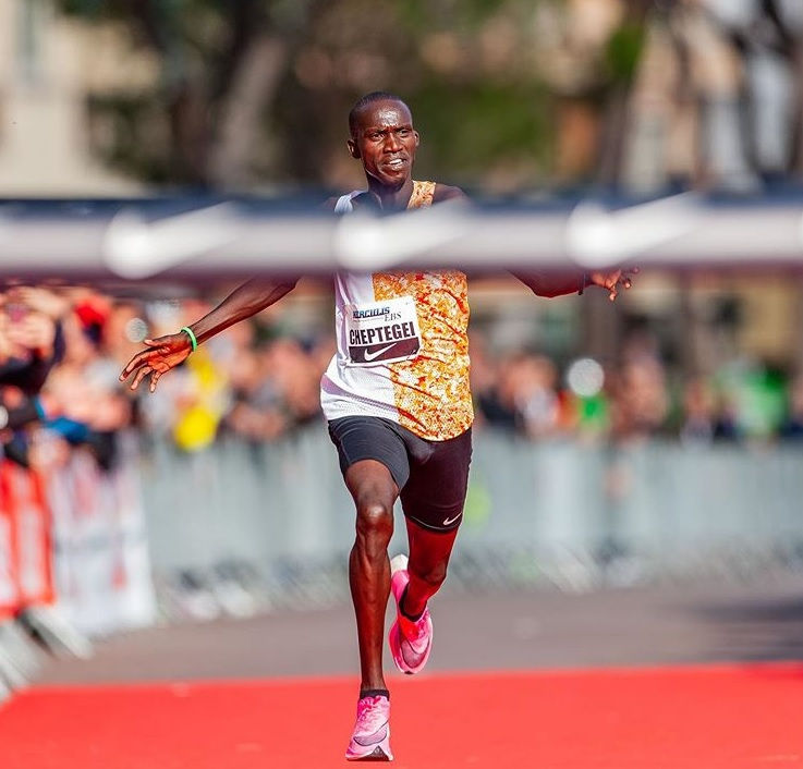 Novo RECORDE MUNDIAL nos 5km