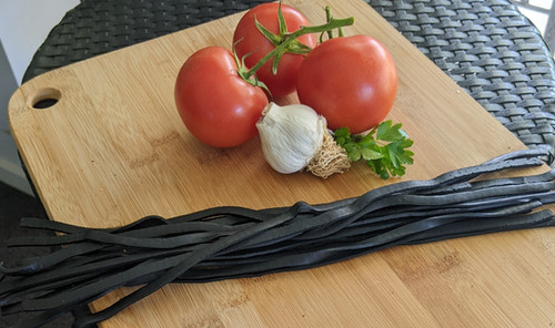 Fake Dried Fettuccine - Squid Ink | Fake Food Australia