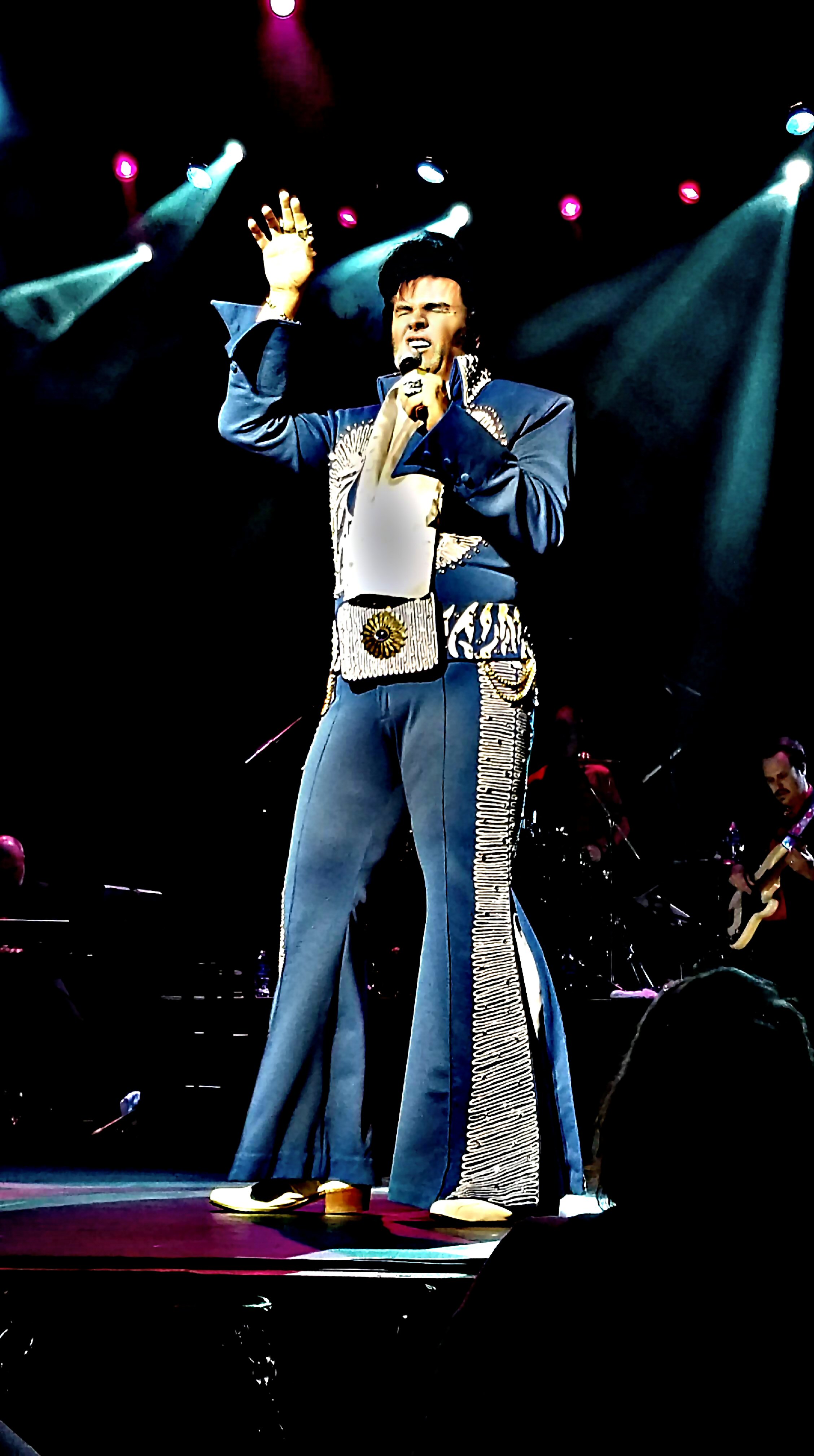 Jesse Aron Elvis Tribute Show
