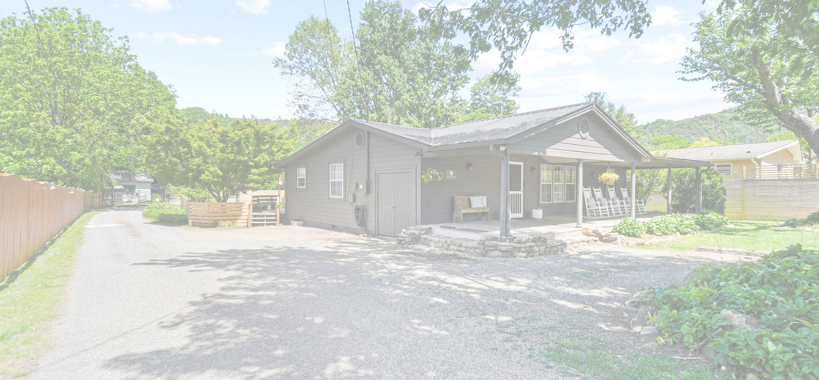 The Garden House: A Luxurious Hot Springs Oasis