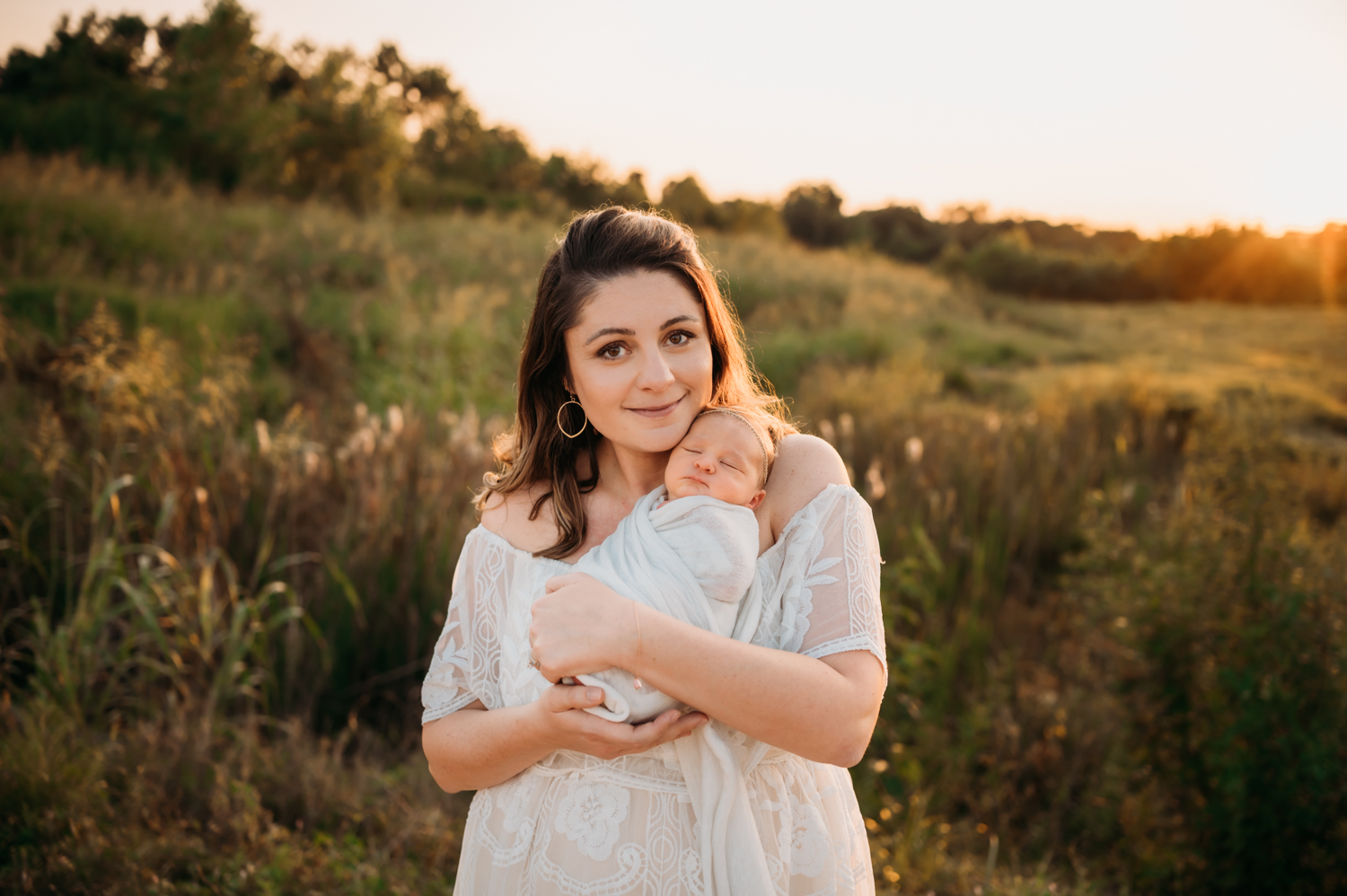 What does an outdoor newborn session look like?