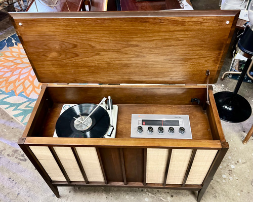 PennCrest Record Console Phonograph. | MCM AF Dayton