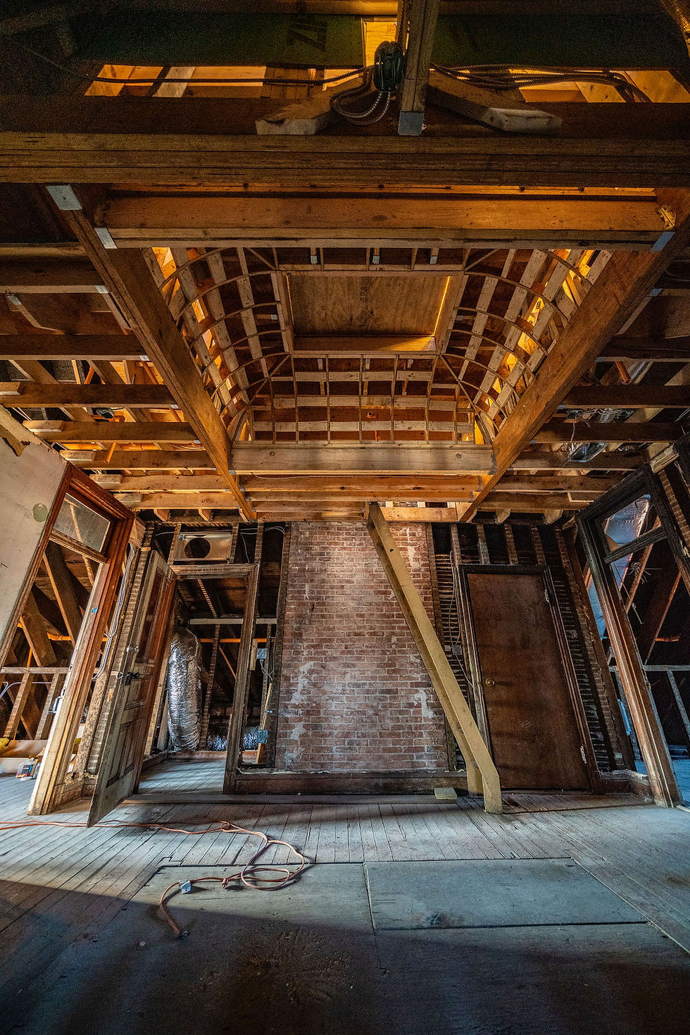 100E23 / Hooper House | MO|DE