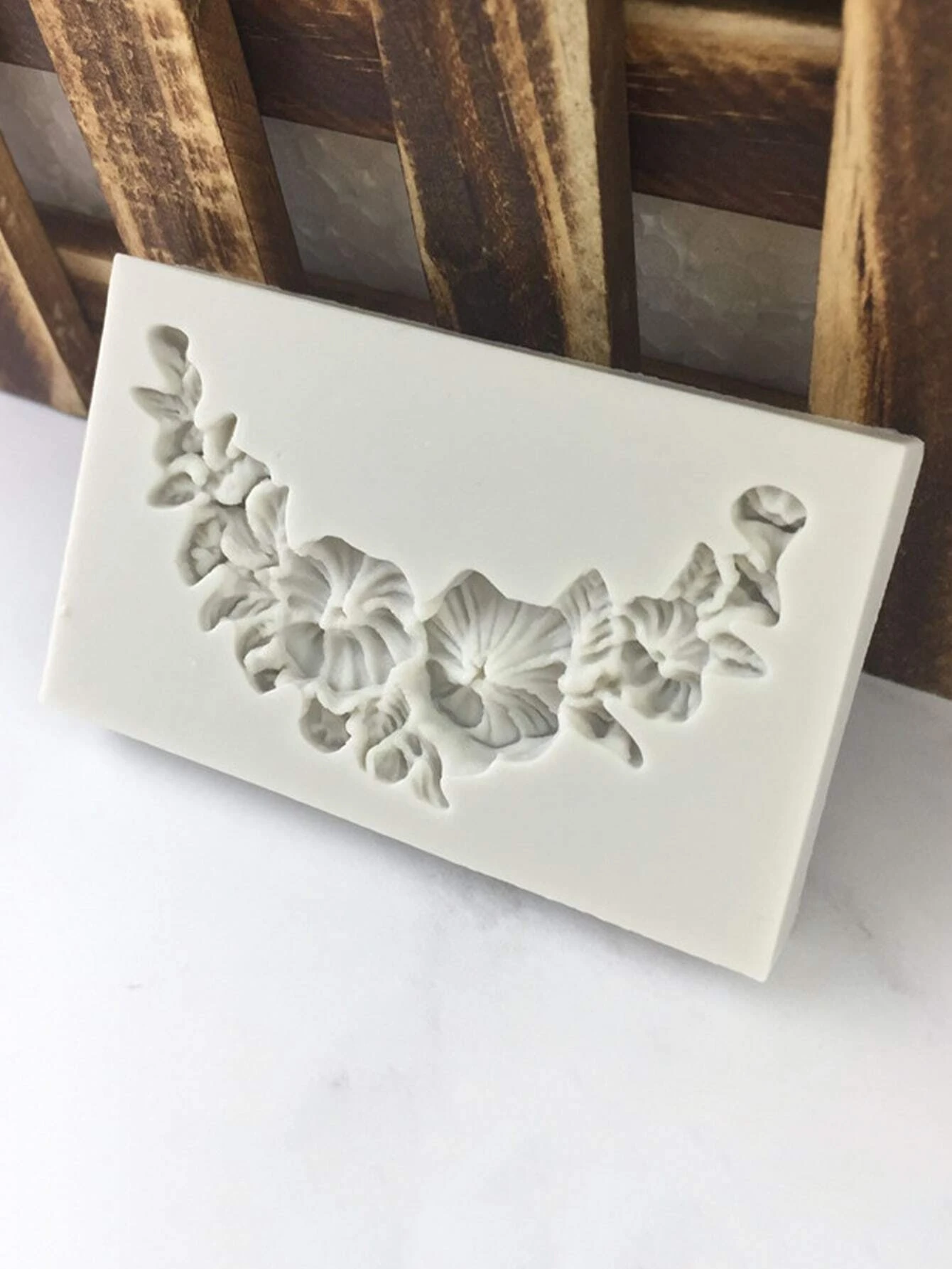 SILICONE MOLD - FLORAL DECORATIVE | Wildflower Vintage