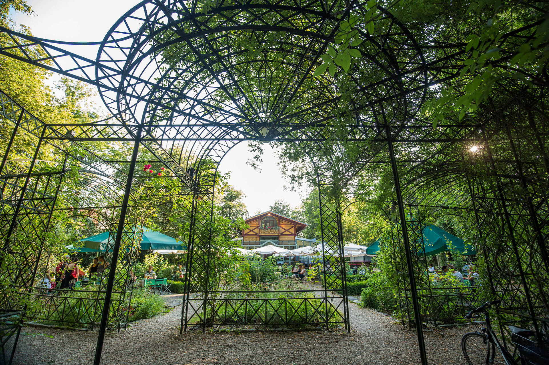 ROSARIUM | Galerie | Restaurant & Garten