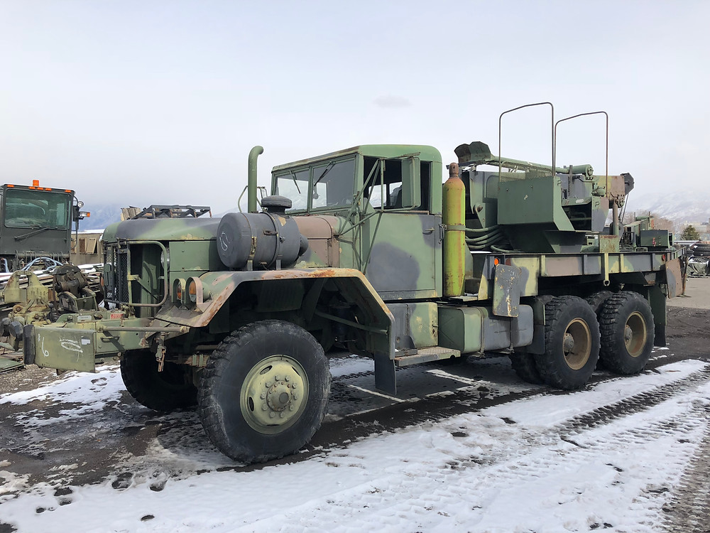 M818 800 Series 5 Ton 6x6 Wrecker- Local Pickup