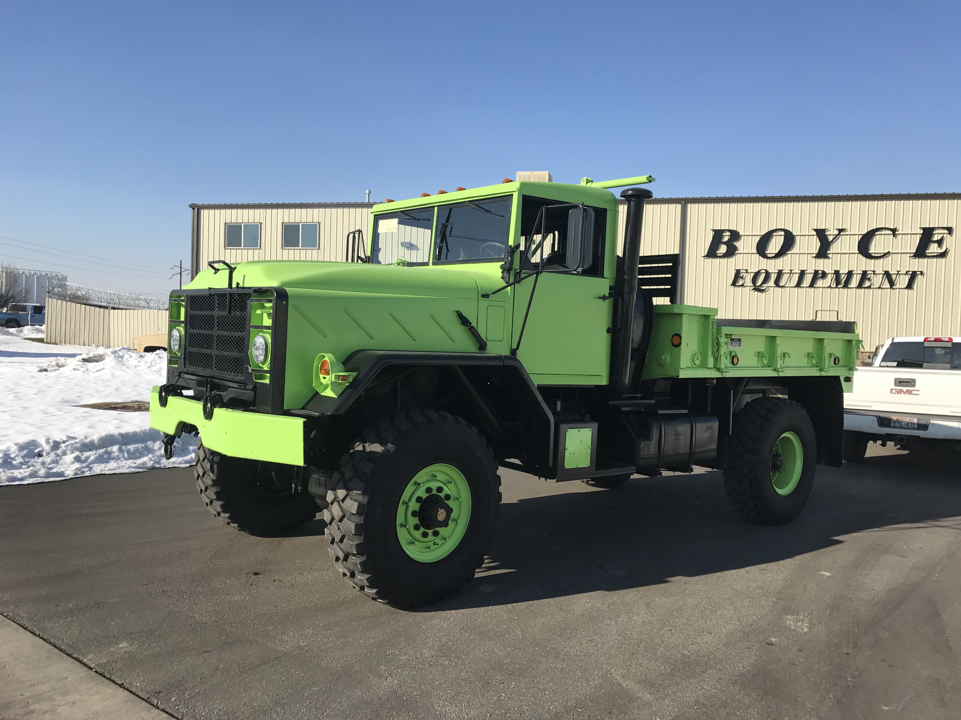 900 Series Bobbed 5 Ton