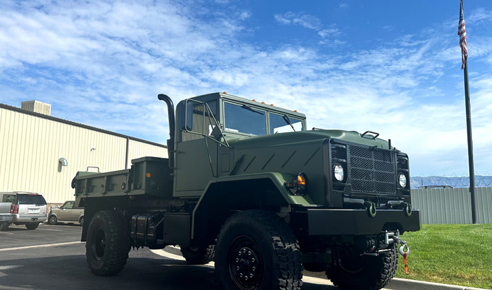 900 Series Bobbed 5 Ton 4x4