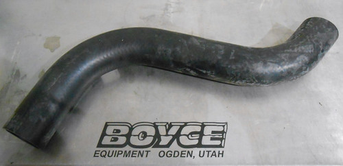 800 Series 5 Ton Cummins Lower Radiator Hose (11664468) | boyce-equipment