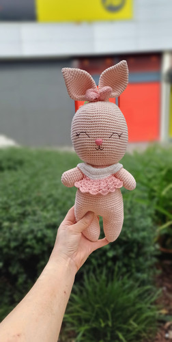 adorable crochet pink bunny | Hello Crochet