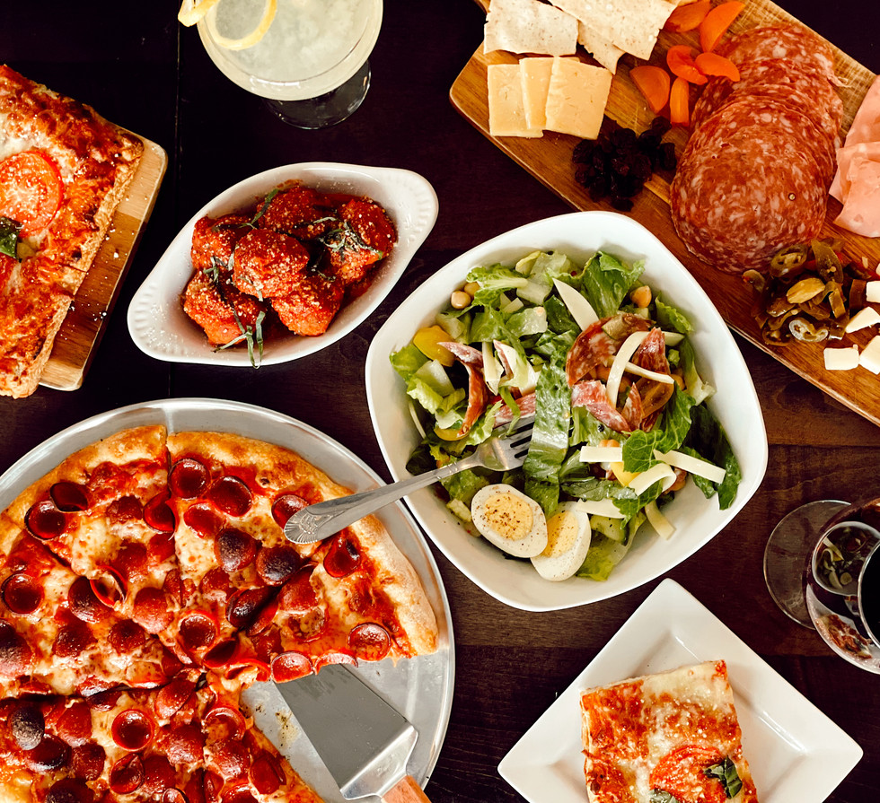 Pizza Shop | Chatty's Pizzeria | Bay Village