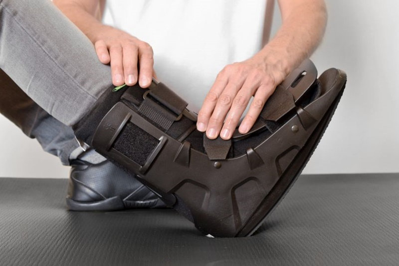 Para que serve a bota imobilizadora ROBOFOOT?