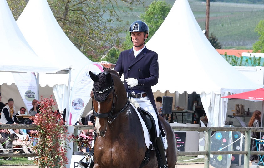 Arnaud Serre s'adjuge facilement le Grand Prix du Grand National de Barbaste