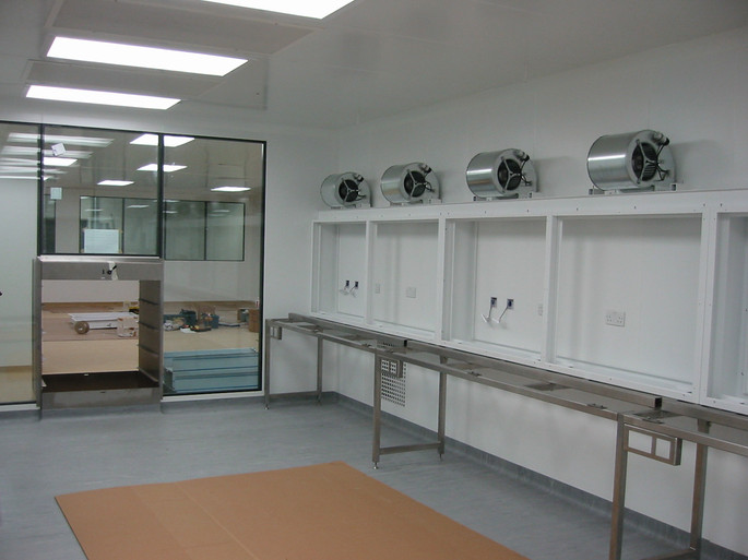 Baxter Thetford | Bassaire Cleanrooms