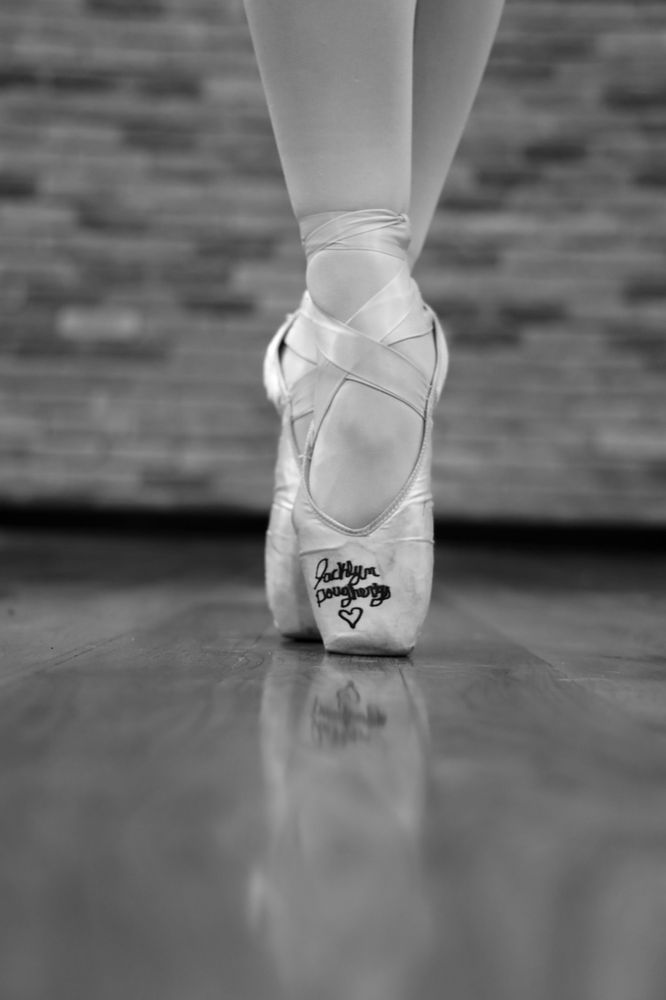 A Temps Lie Saute Ballet Dictionary