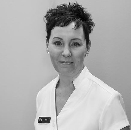 TEAM / CLINICS | Dr Kerri Mooney