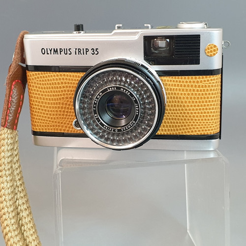 Olympus Trip 35 Black button, in TAN leatherette. Film tested | https ...