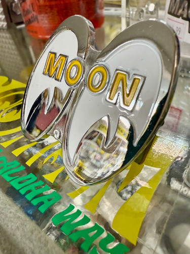MOON Grill Emblem Bolt-On | MOONEYES HAWAII