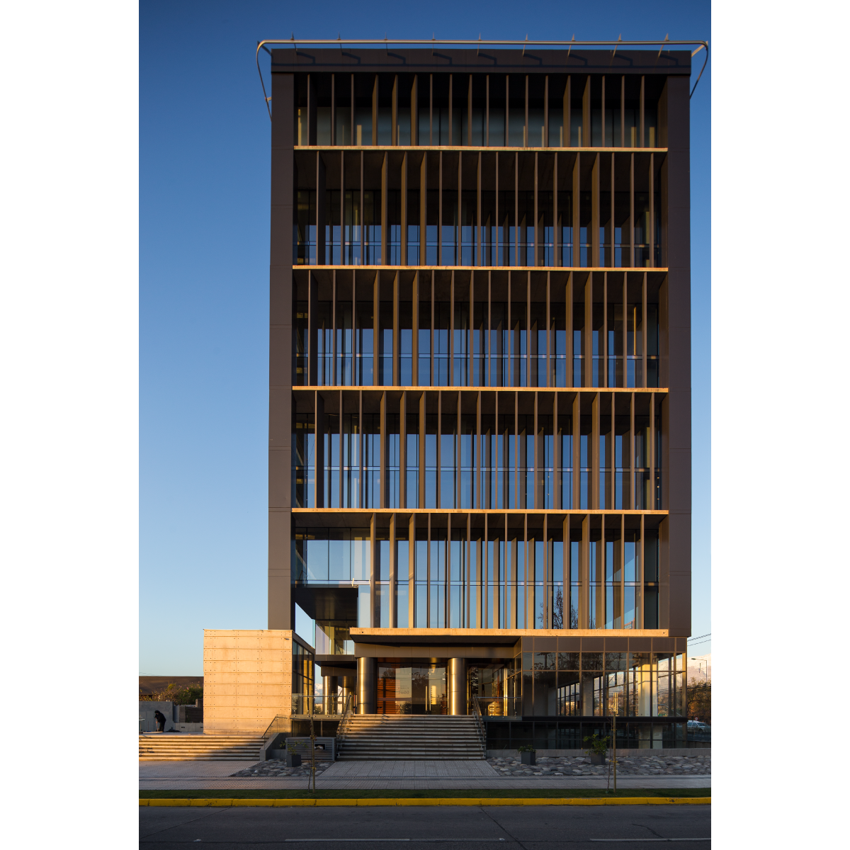 Edificio Kennedy 760Patricio Morelli - Luz Honores