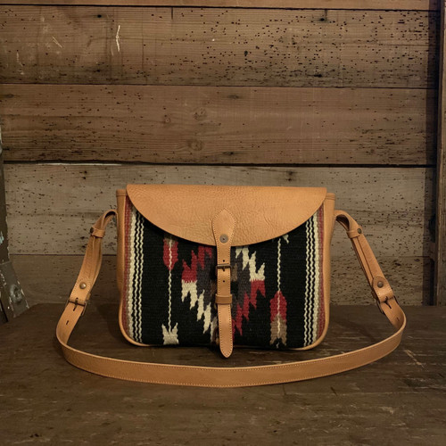 Saddle Blanket Crossbody R #K13G | KIGO
