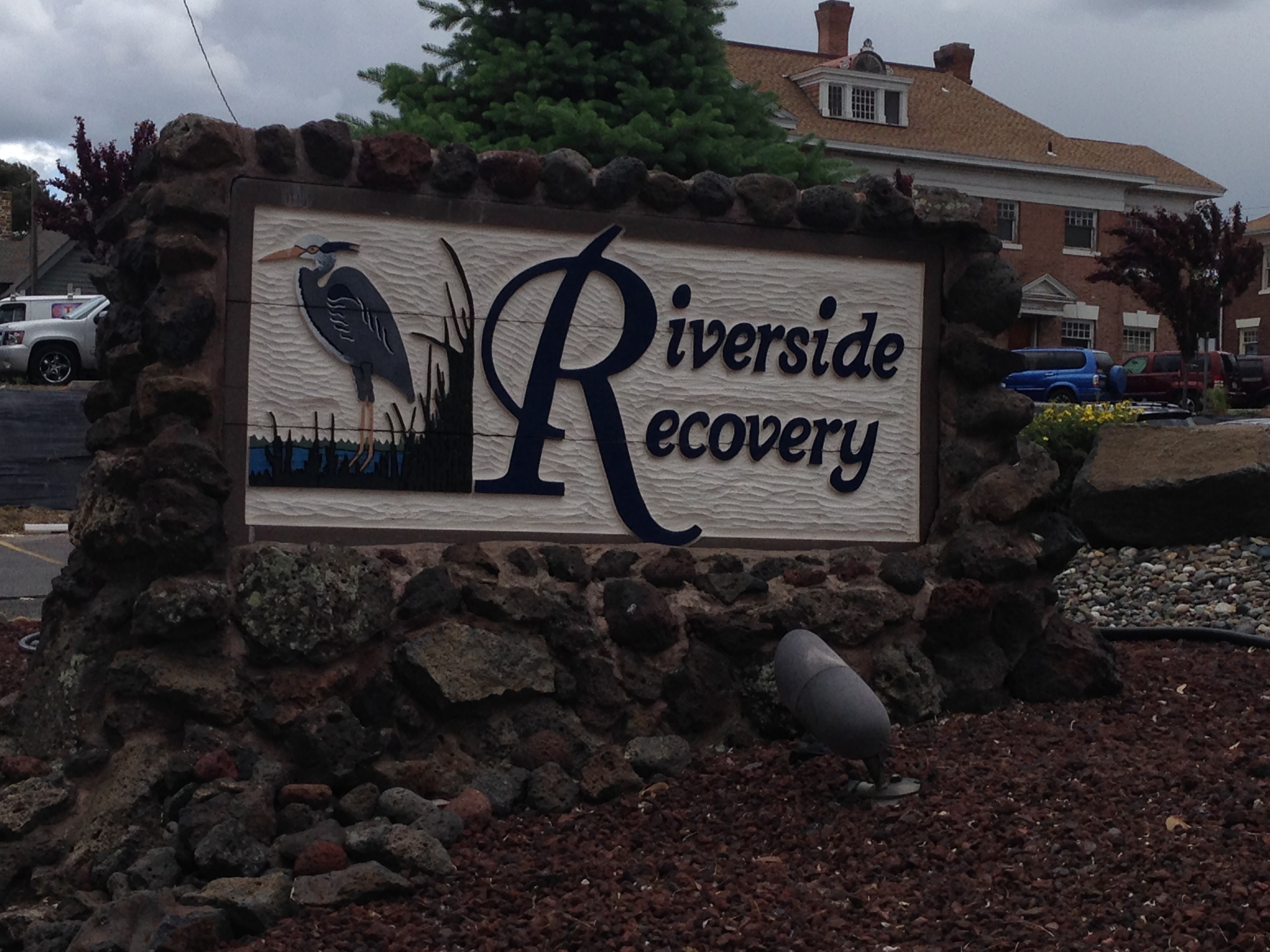 HOME | riverside-recovery