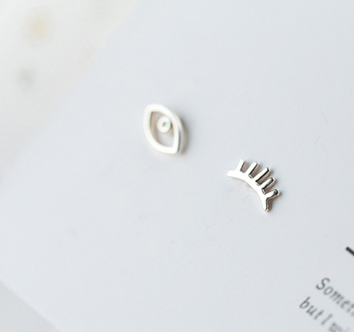 All Silver Eye and Eye Lid Ear-Stud | sydney