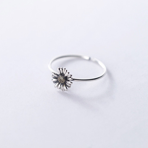 Daisy Minus One Open Ring | MOOII Australia