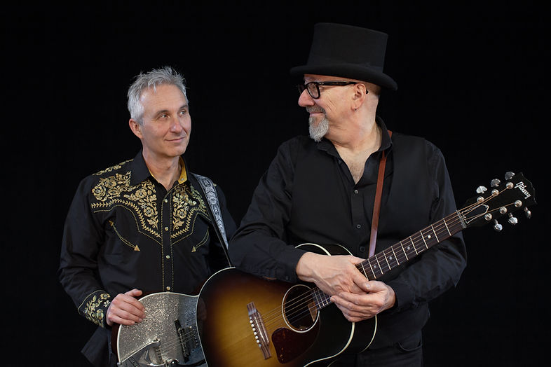 The Moondog Show | Singer- Songwriter Music