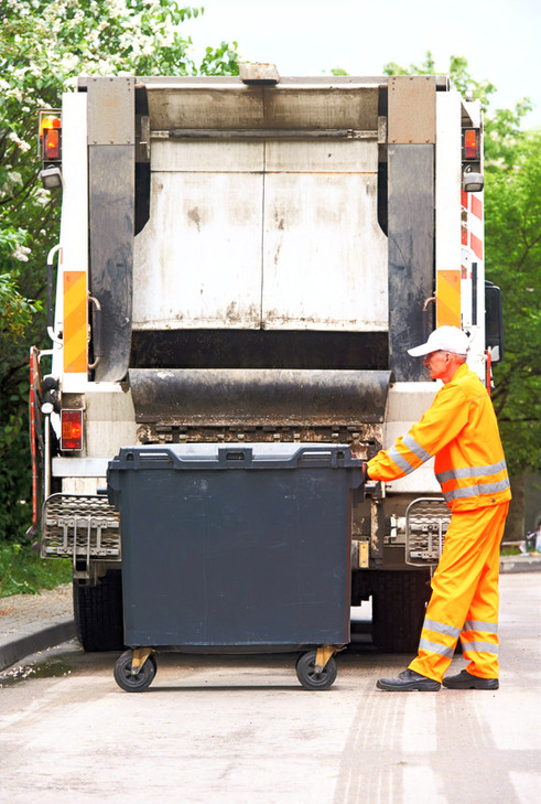 COMMERCIAL TRASH BINS & ENCLOSURES | Scrubcan Inc