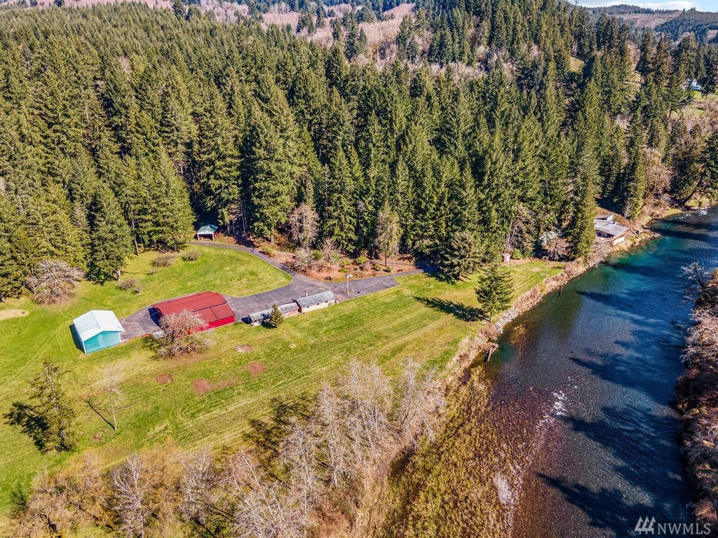Wandering River Resort and Campground in Kalama, Washington