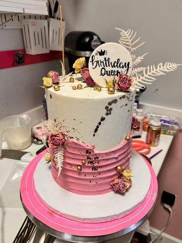Pretty Dried Floral Birthday Cake Workshop! | Abbie Cakes Website
