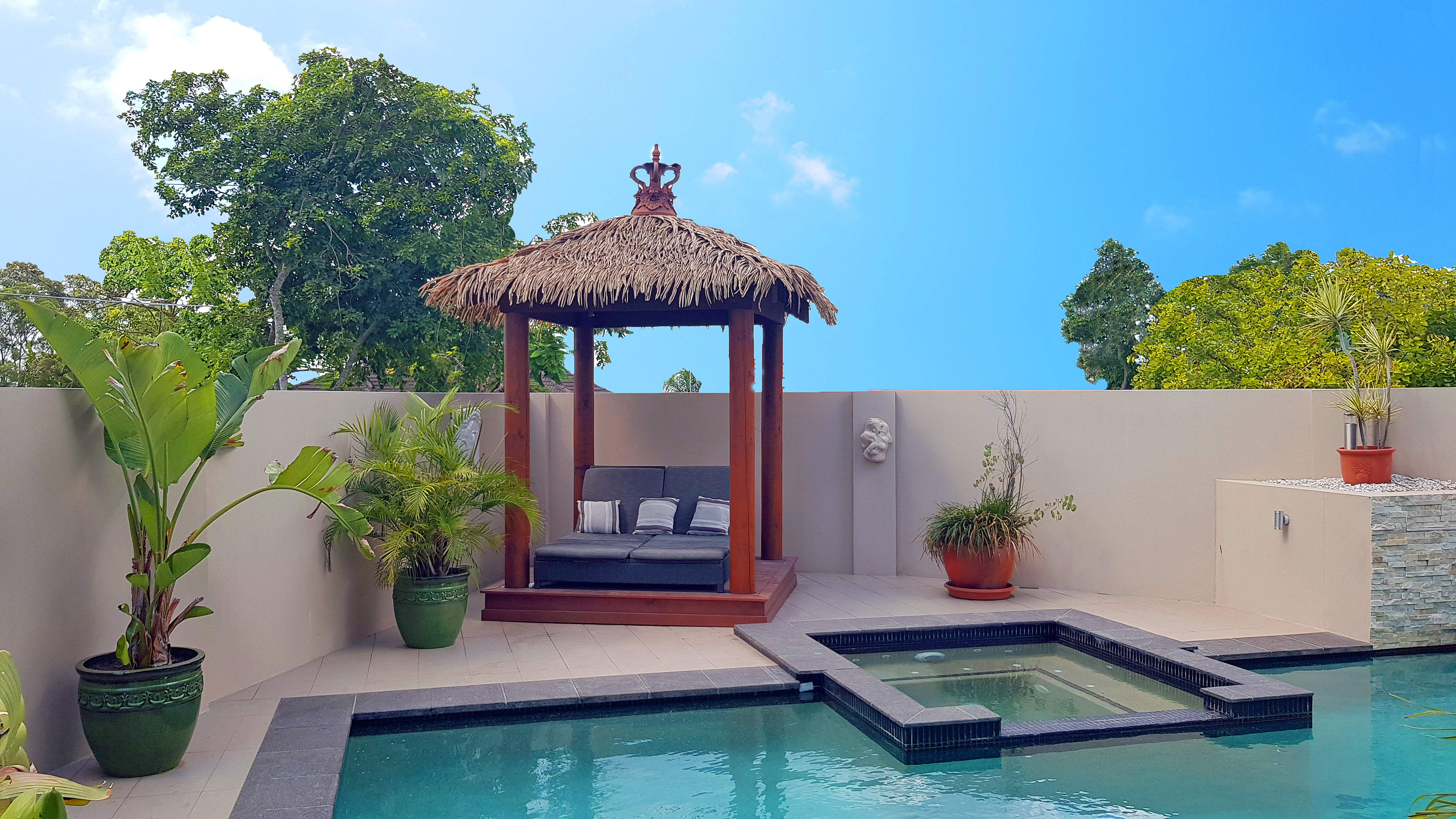 Brisbane Thatch | Balinese Huts, Thatching and Deck Installations