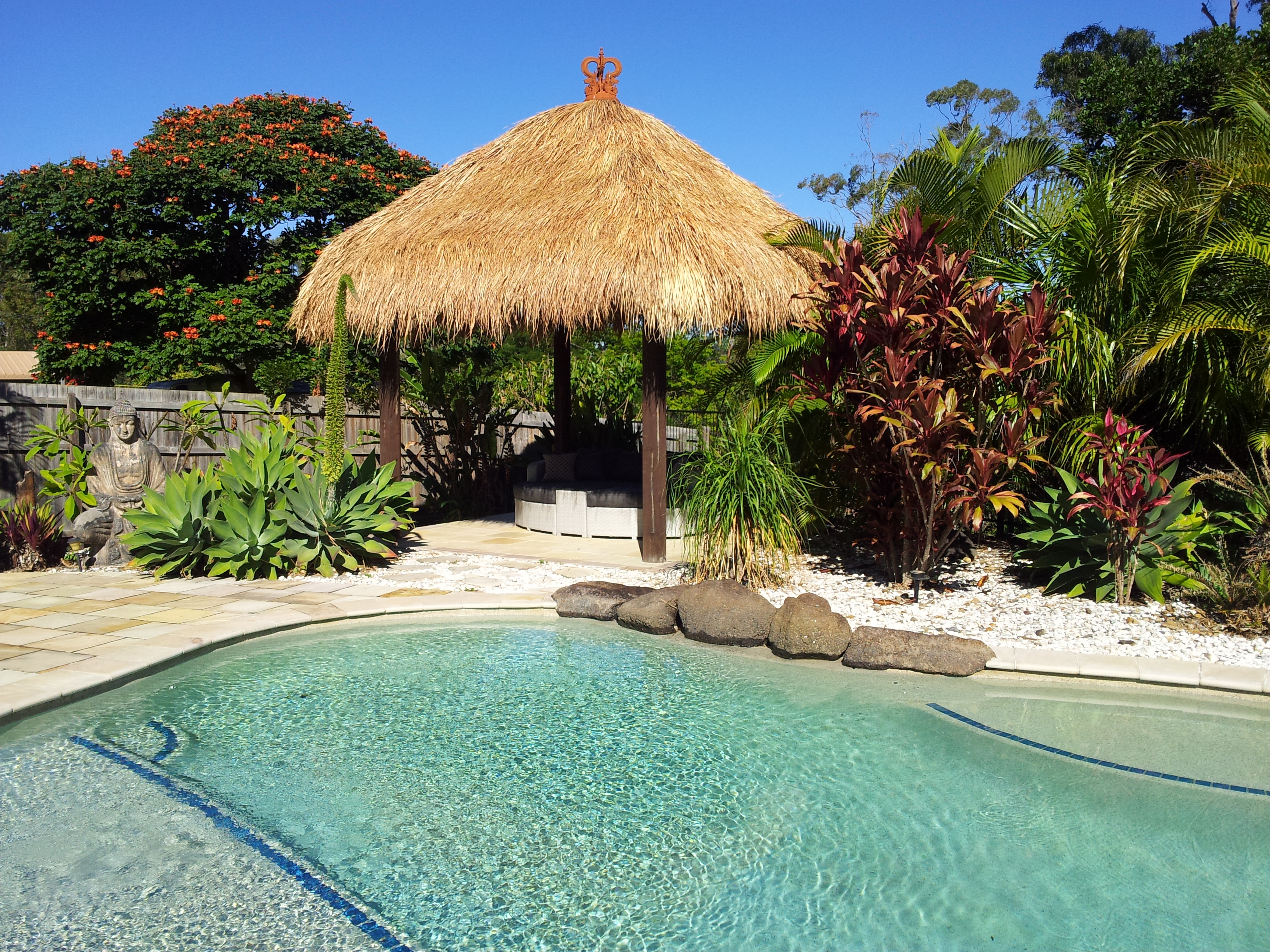 BALI HUTS FOR SALE - Brisbane - Thatch & African Cape Reed Gazebo's