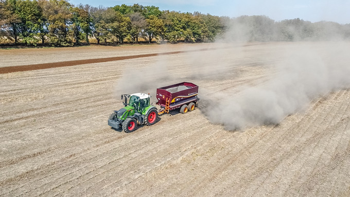 Radium ProSpread | Lime & Fertiliser Spreader