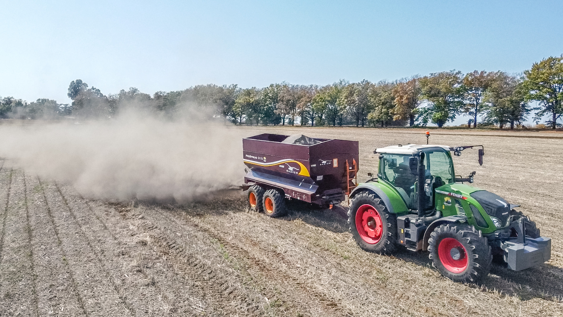 Vertical Animal Feed Mixers | Radium Engineering