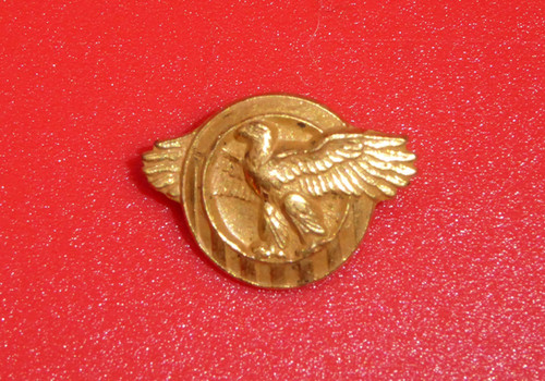 Honorable Service Lapel Pin Foxhole Militaria