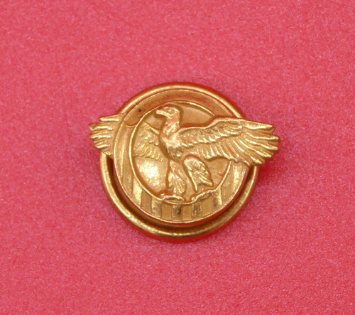 Honorable Service Lapel Button Foxhole Militaria