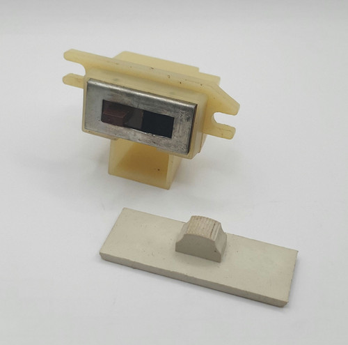 Singer 744 interrupteur d'occasion | A l'atelier