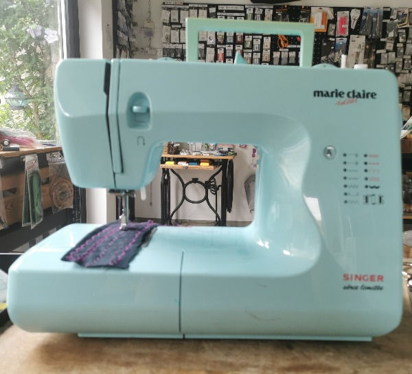 SINGER Marie-Claire Idées | A l'atelier