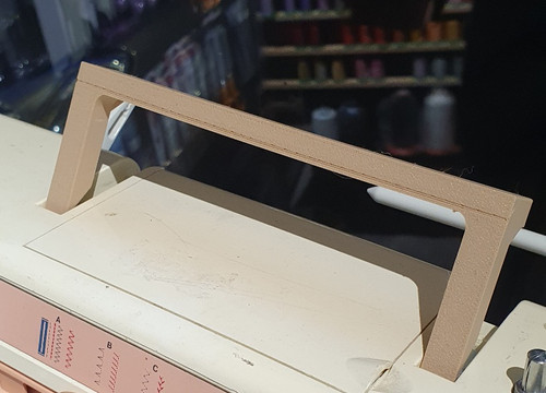 Poignée de transport Singer Prima (couleur blanche) | A l'atelier