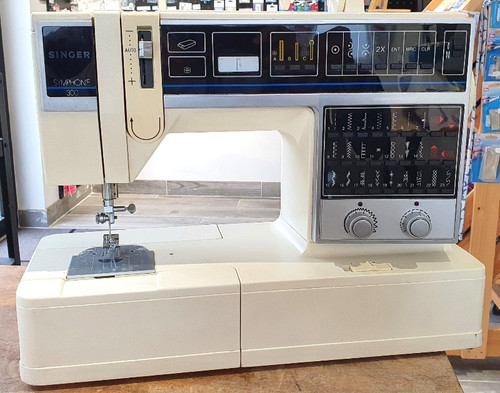 SINGER Symphonie 300 / 6268 | A l'atelier