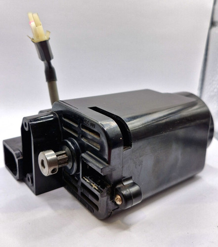 Singer 744 moteur avec poulie occasion | A l'atelier