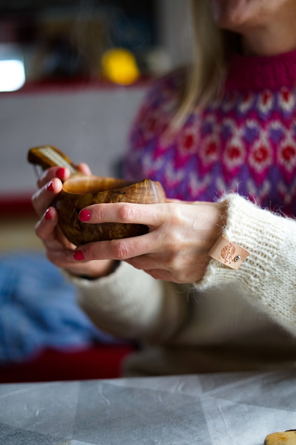 A Short Guide for Buying Authentic Handmade Sami Crafts and Gifts (Duodji)